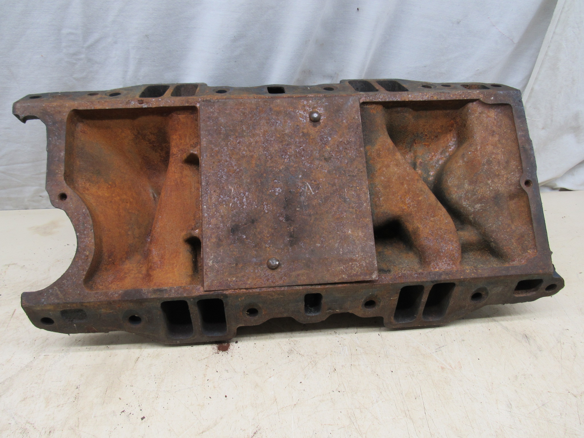 Intake Manifold Casting# 3462848 - Date 11-21-69 - A - E - Body - 340 4 ...