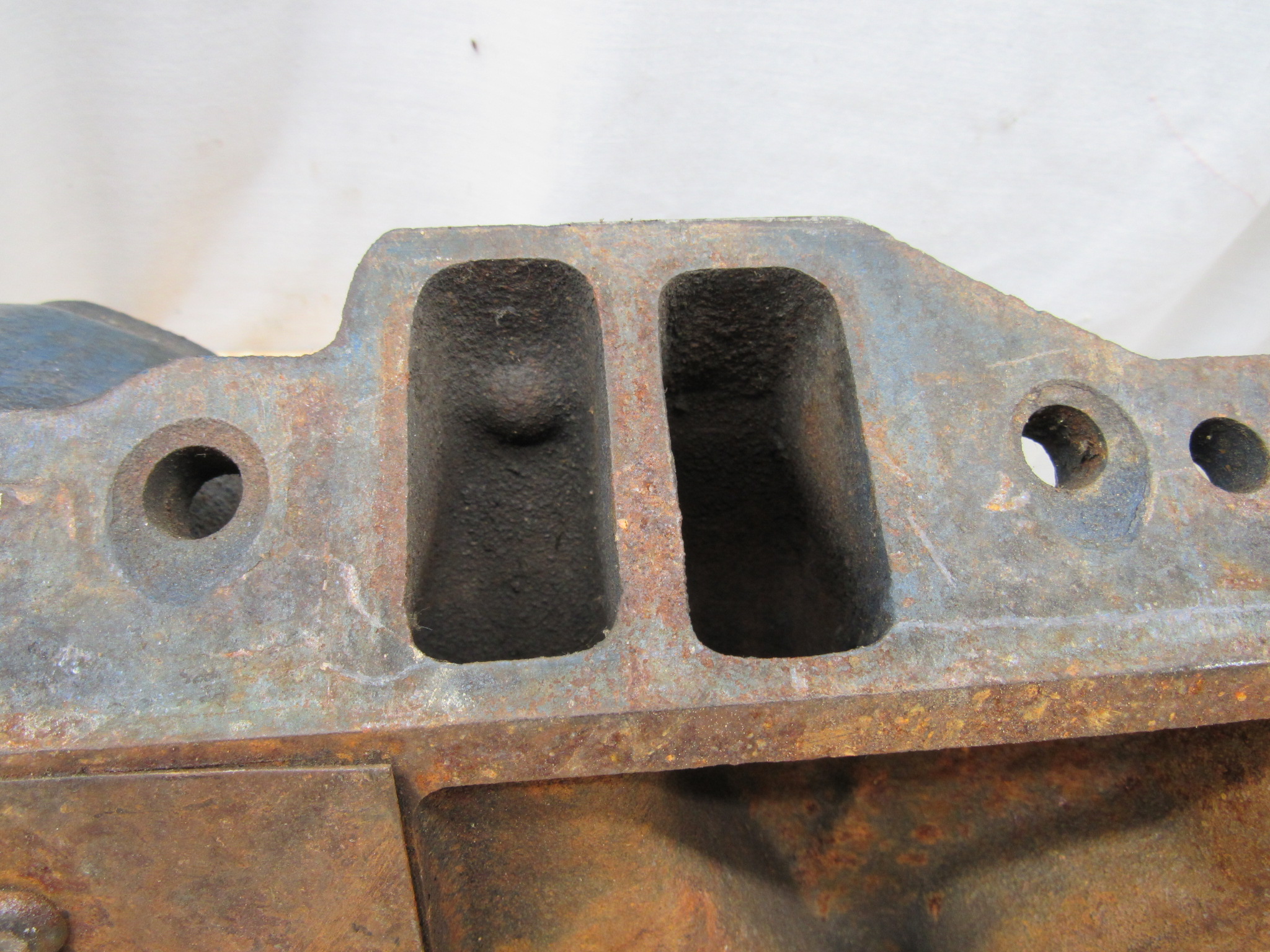 Intake Manifold Casting# 3462848 - Date 11-21-69 - A - E - Body - 340 4 ...