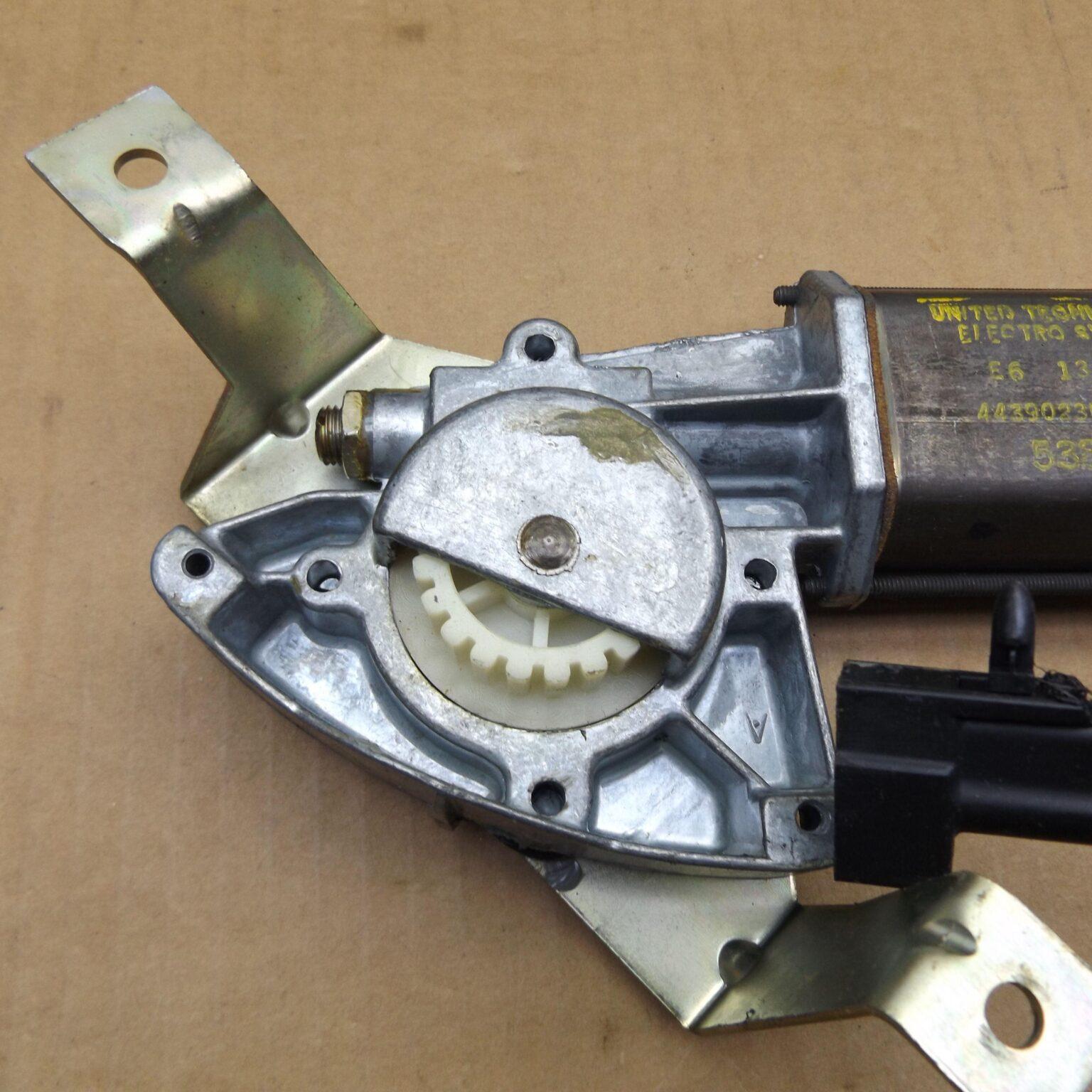 Electric Window Motor and Mechanism# 4310939 - LH - Rear - K - E - Body ...