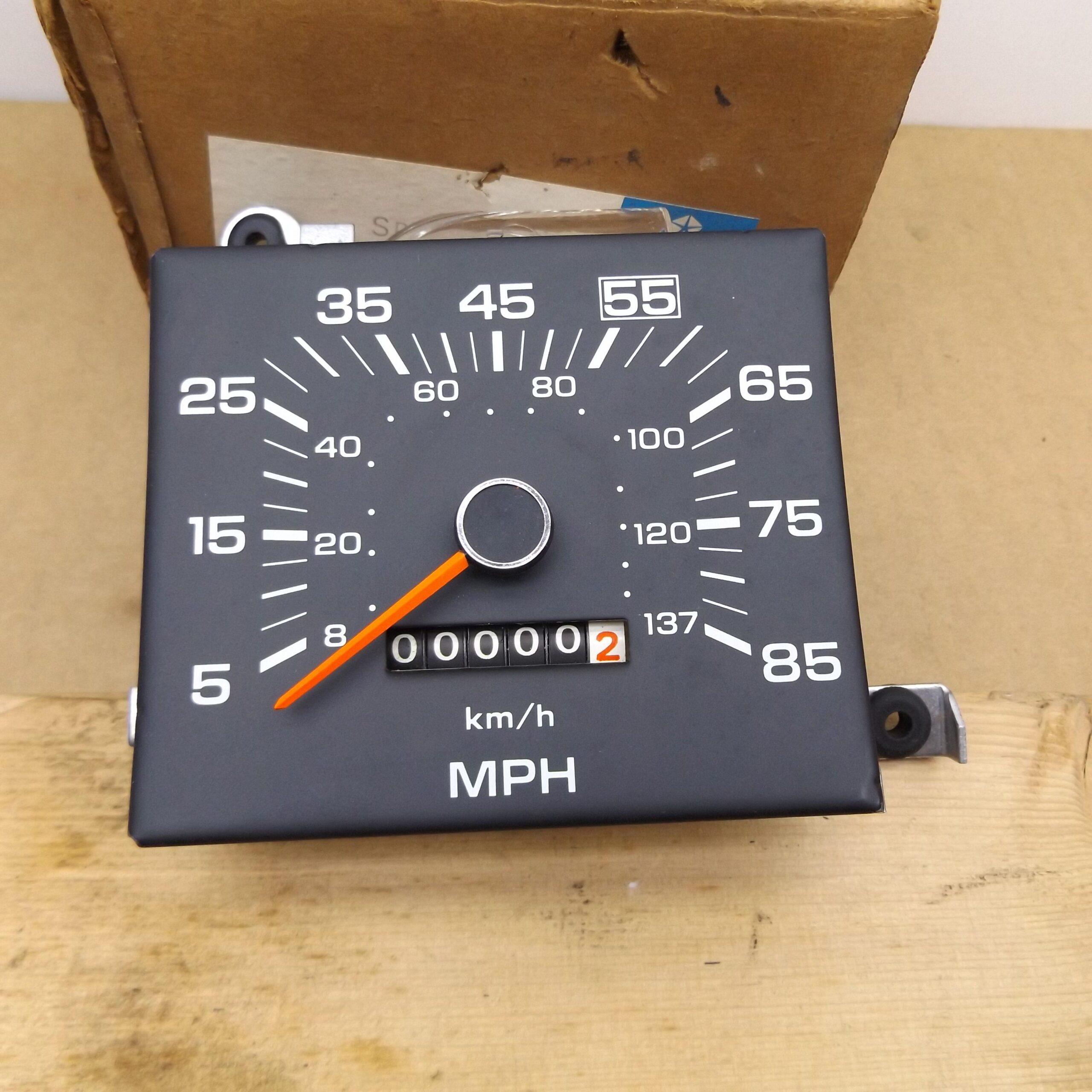 Speedometer Gauge# 4051479 - L - Body - 1982-83 - NOS - SHIPS FREE TO ...