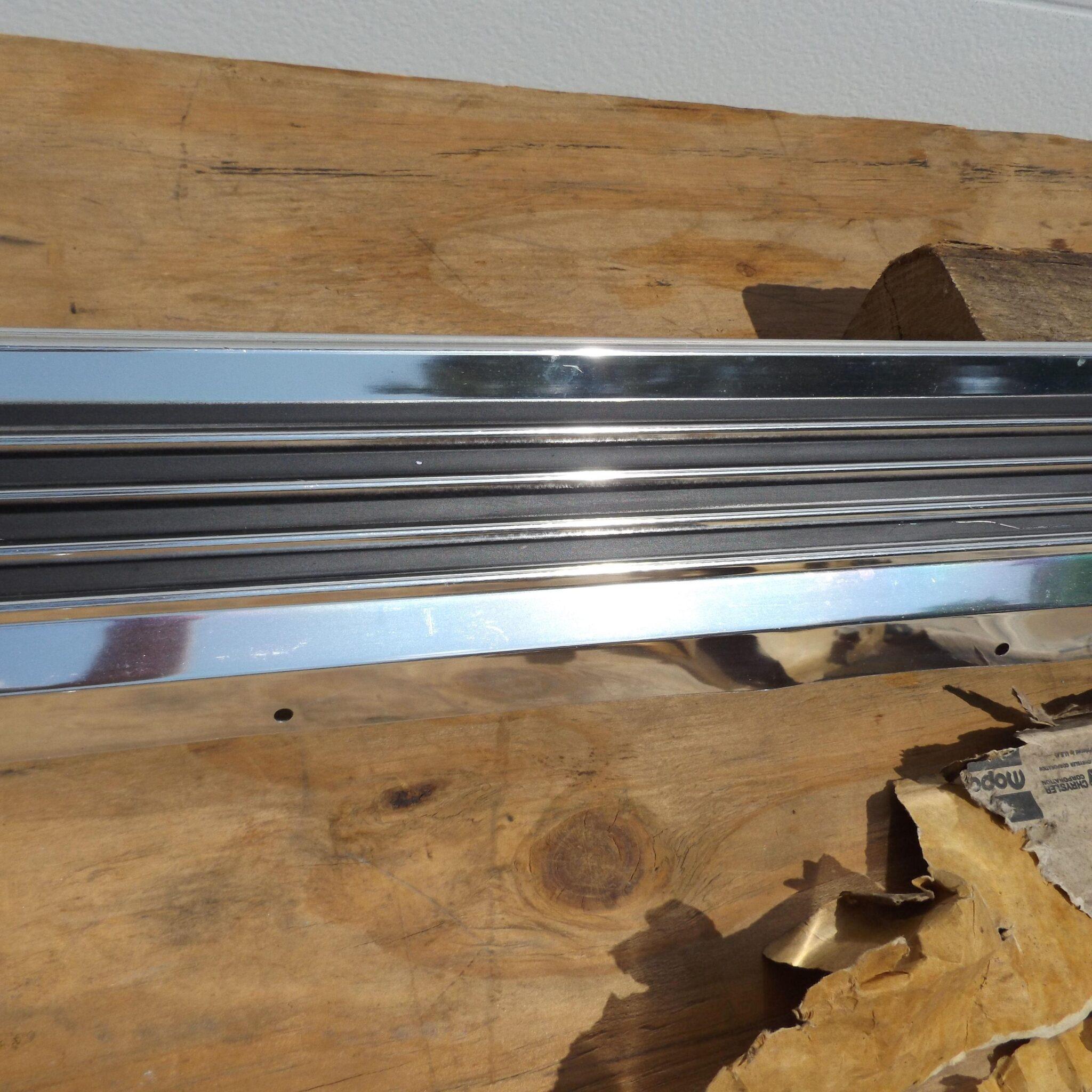 Rocker Panel Moulding# 3685903 / 3680773 - LH - B - Body - Charger SE ...