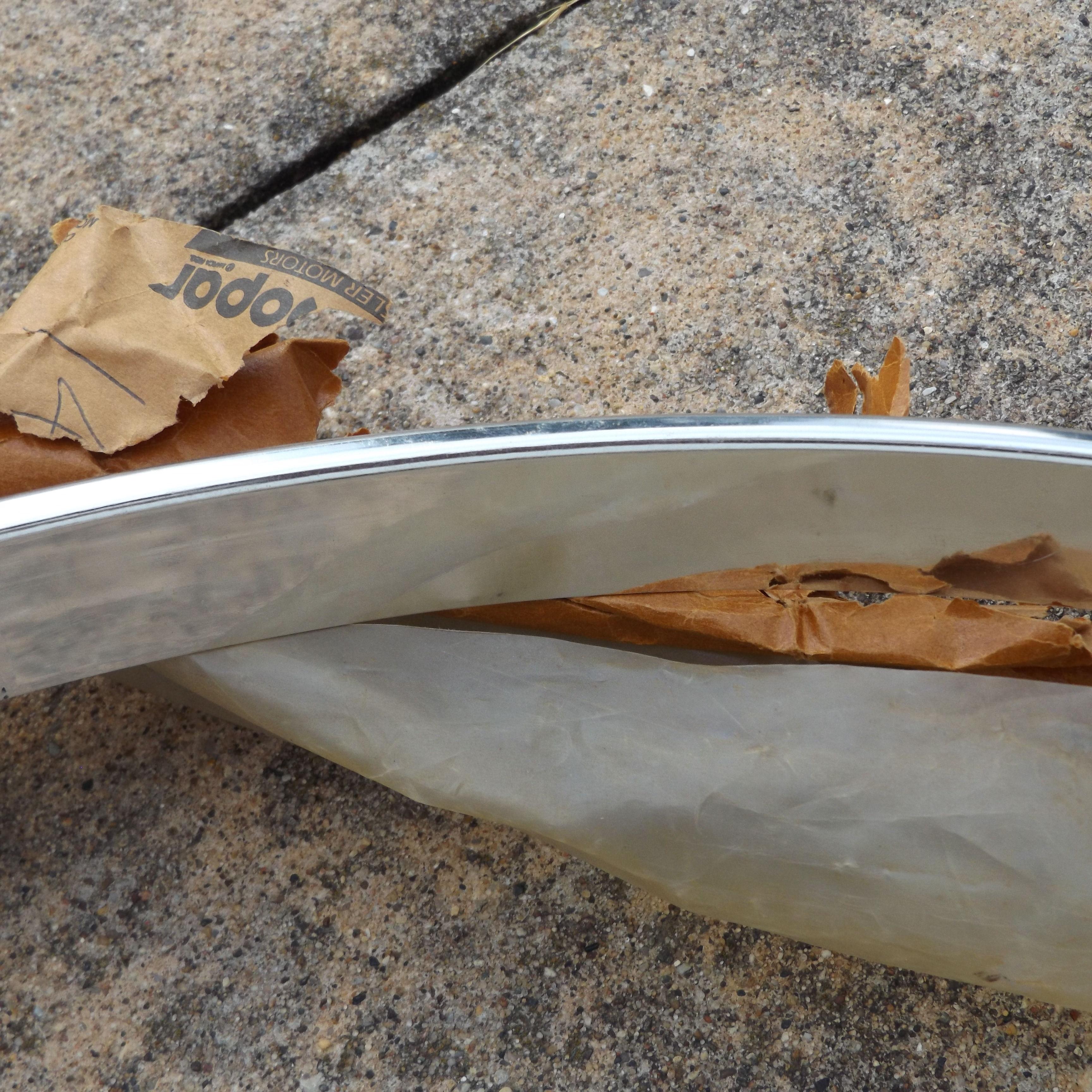 Right Front Wheel Opening Moulding# 4017464 - Magnum XE - Cordoba ...