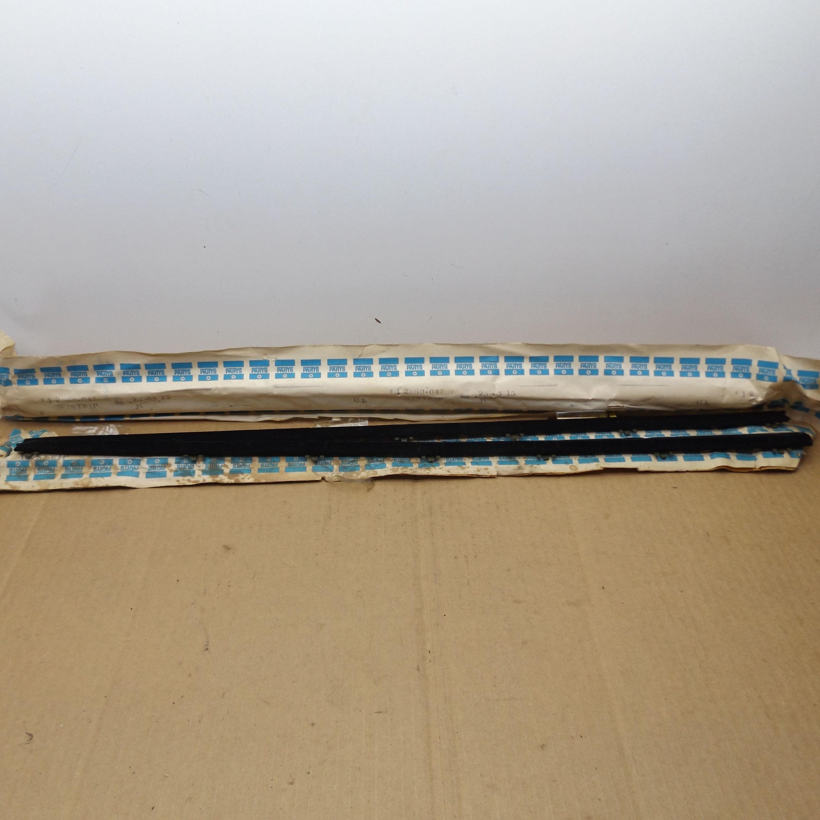 Front Door Outer Window Belt Weatherstrip# 2860046 / 2860047 - Pair - B ...