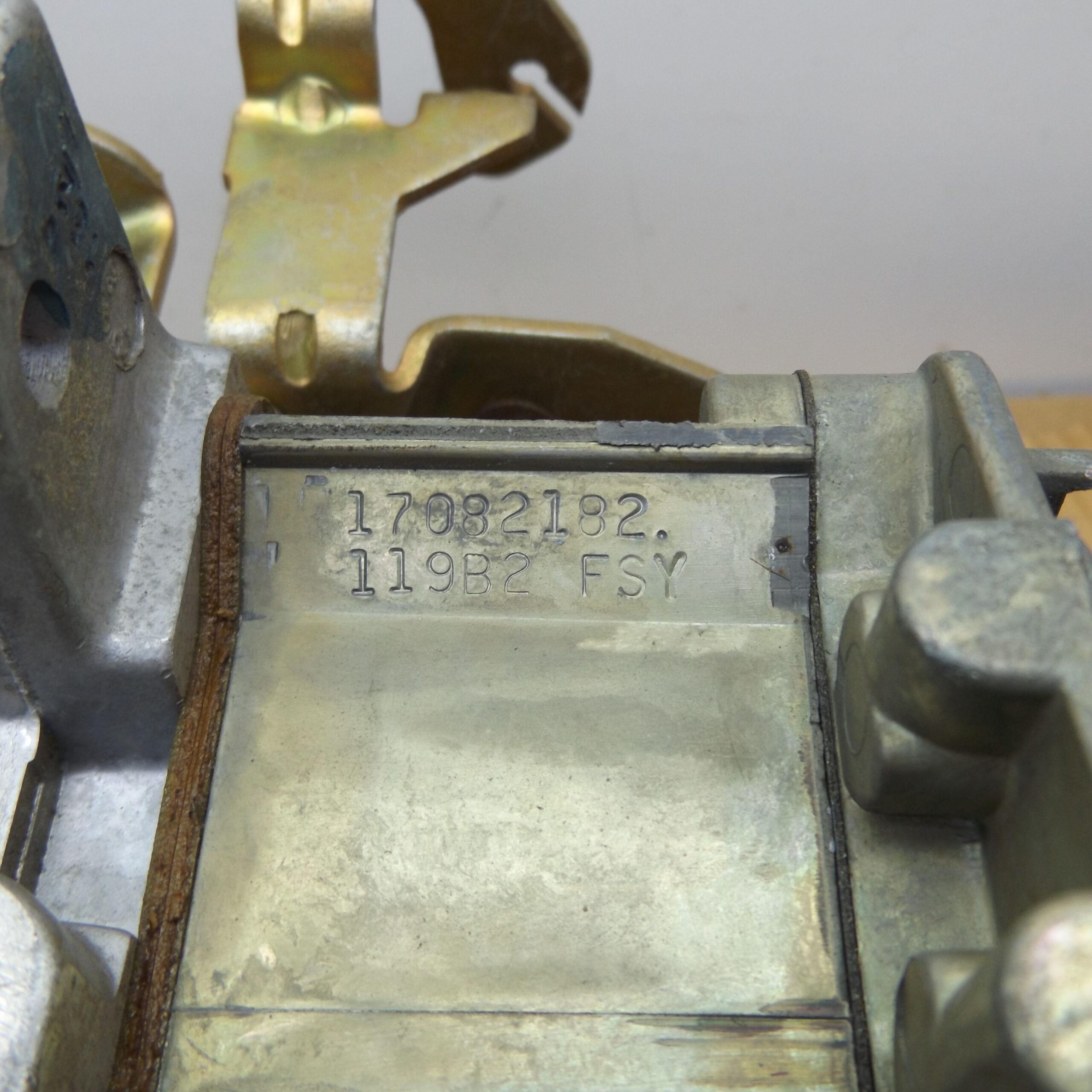 Carburetor Rochester Dualjet 210# 17082182 - Pontiac 231 / Chevrolet 3. ...