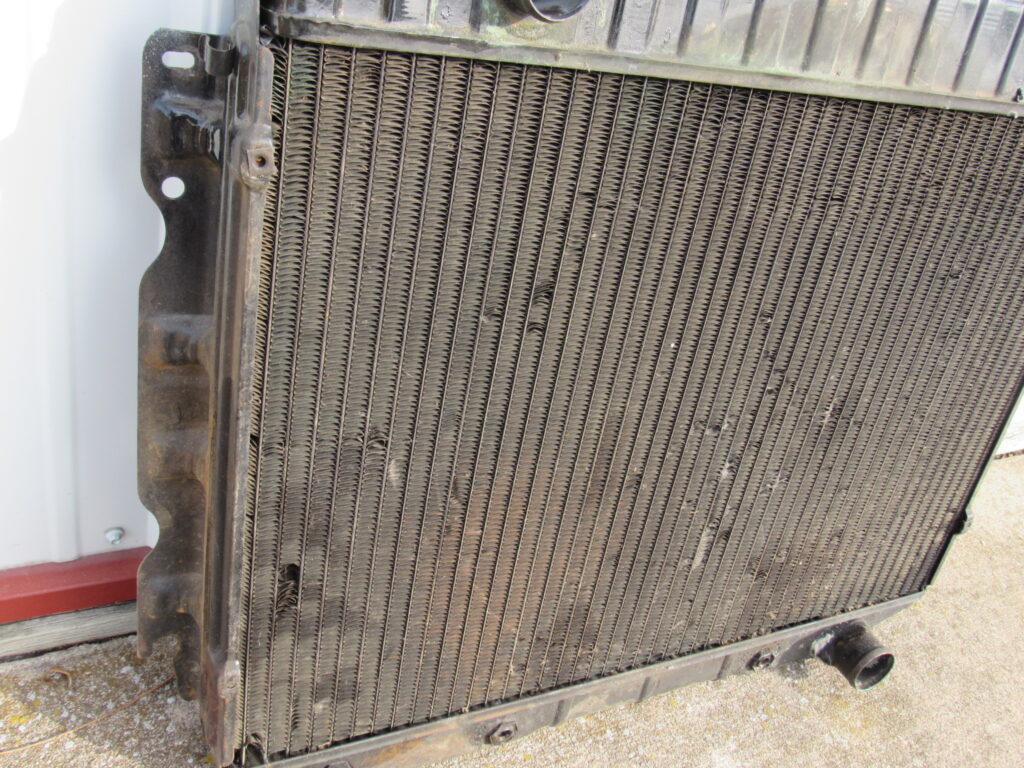 Radiator Core# 3443969 - 26" - B - E - Body - 318 - 340 - V8 - 1971 ...