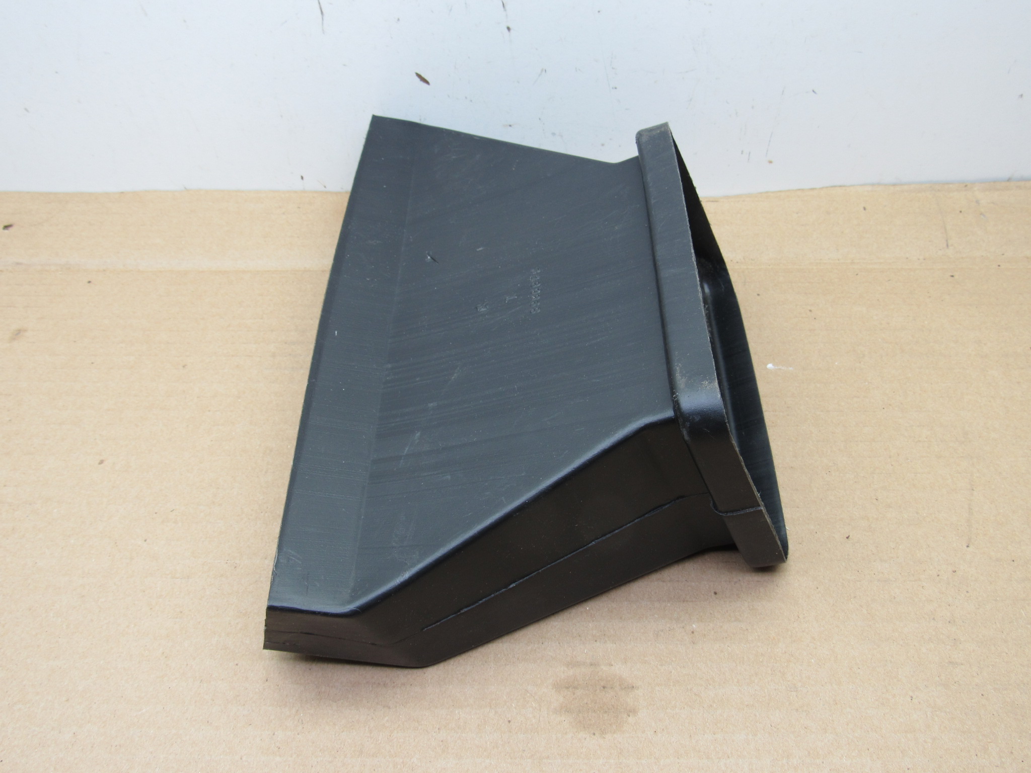 A/C Air Duct Center Outlet Housing# 3489868 - Dodge Truck - 1972-73 ...